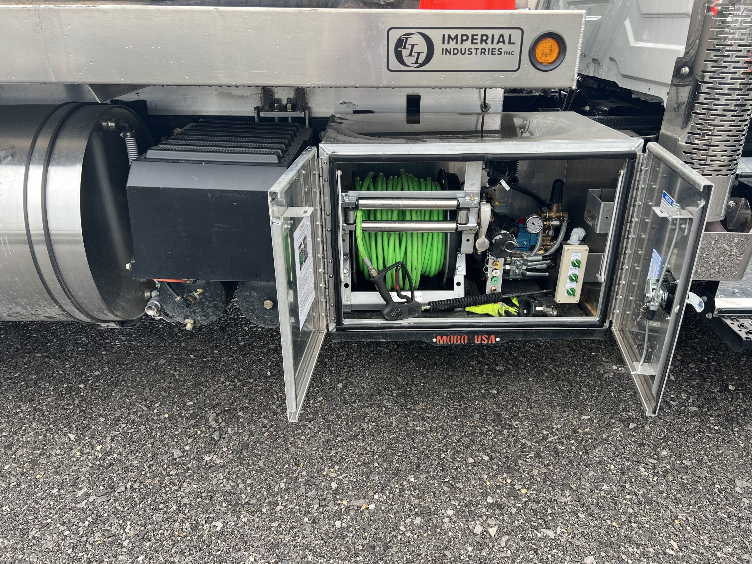 2024 International MV607 (2500-Gallon) Imperial industries Vacuum Truck ...