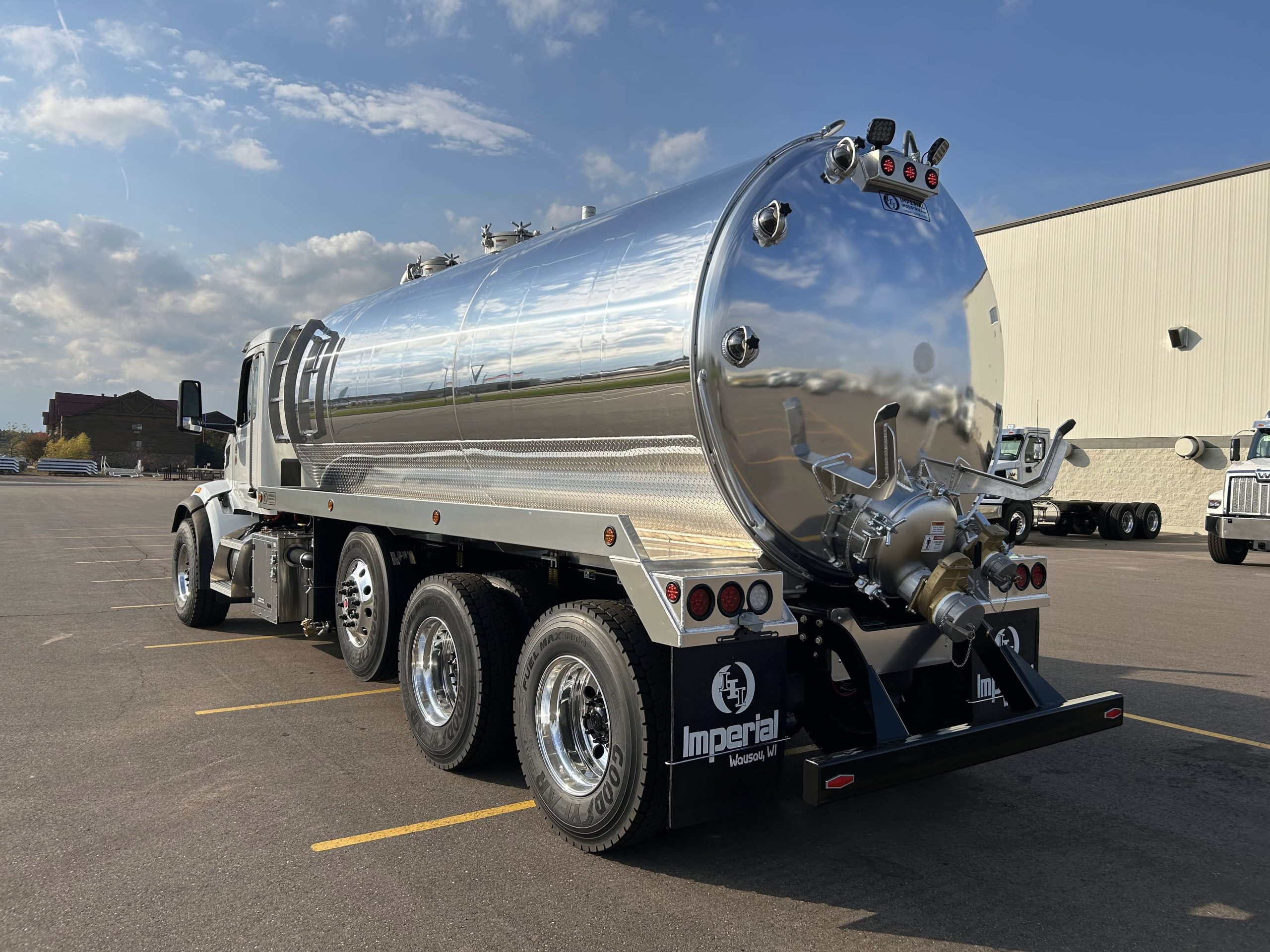 2026 Peterbilt 567 (5000-Gallon) Imperial Industries Vacuum Truck w ...