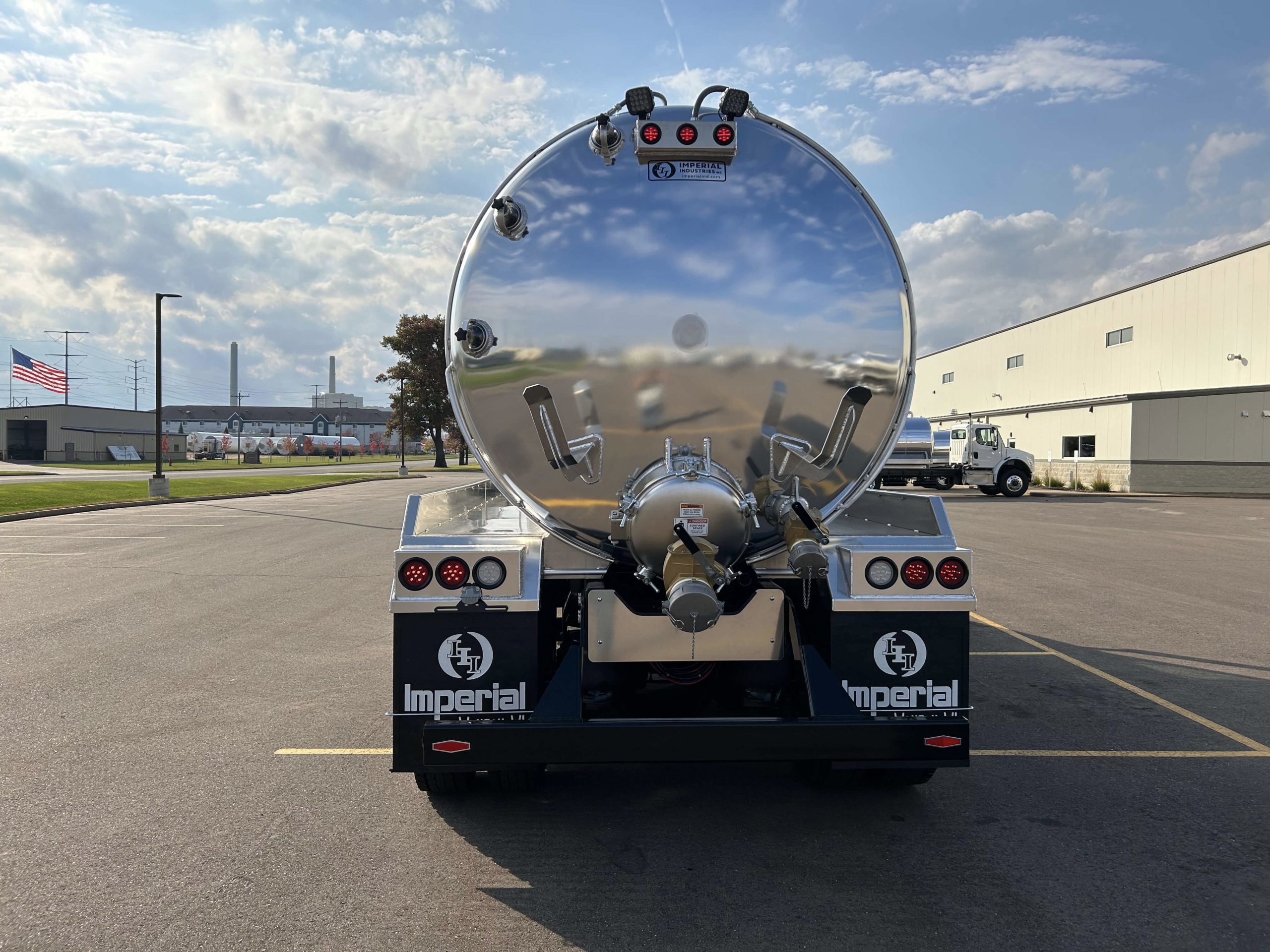 2026 Peterbilt 567 (5000-Gallon) Imperial Industries Vacuum Truck w ...