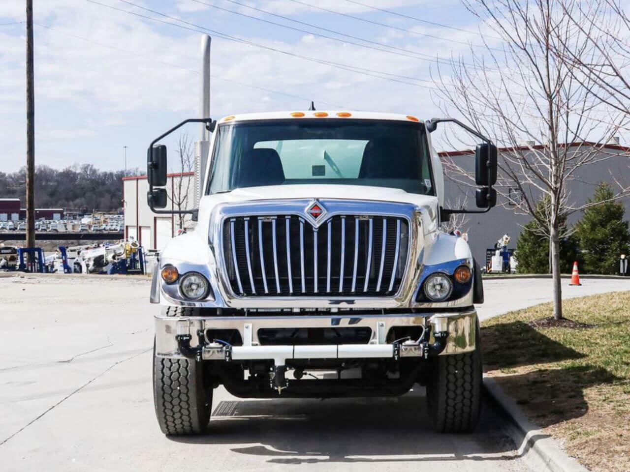 2025 International HV607 6X4 (4000-Gallon ) "ASTM A36 Steel" Load King ...