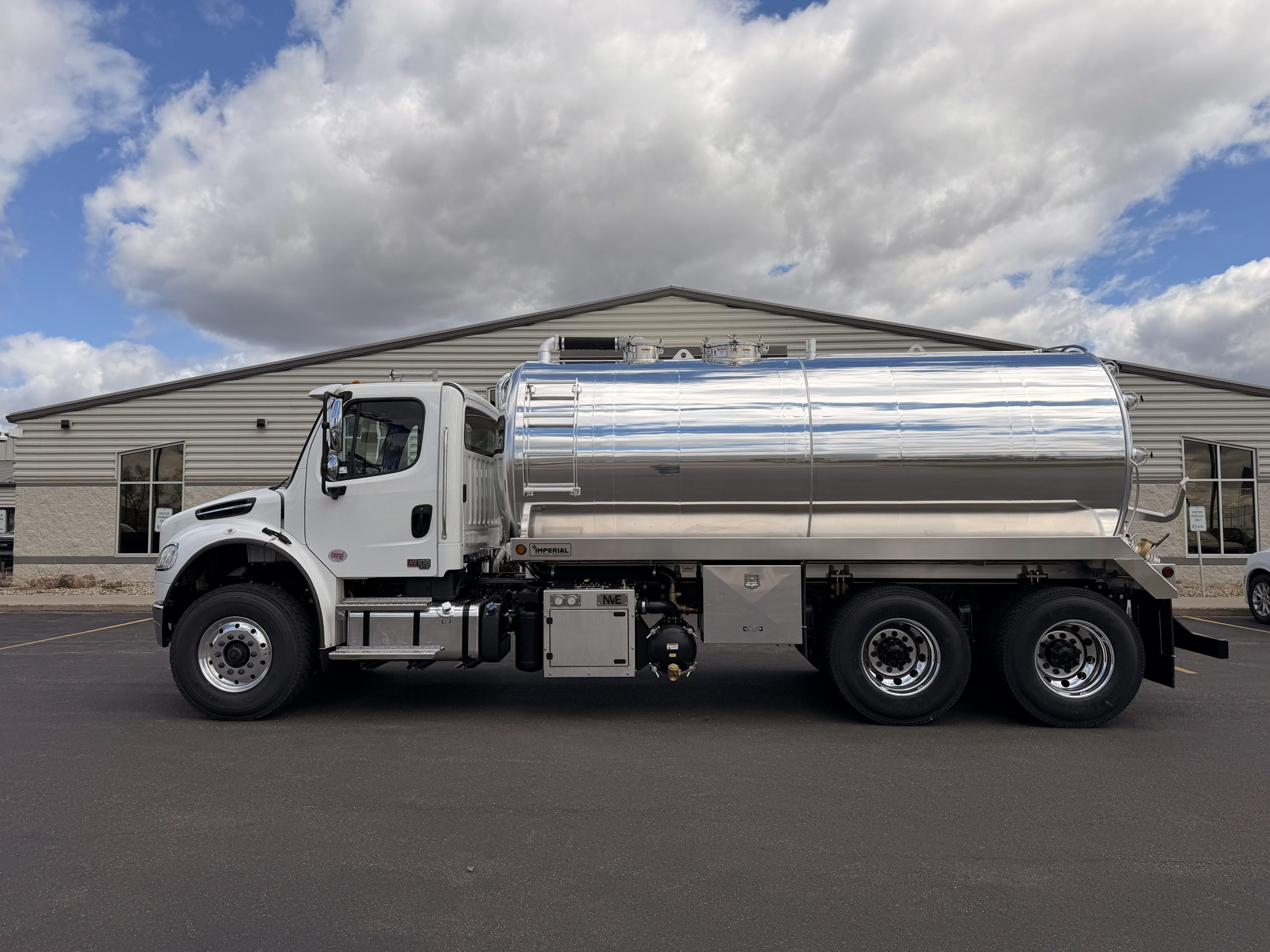 2027 Freightliner M2 106 Plus (4000-Gallon) Imperial Industries Vacuum ...